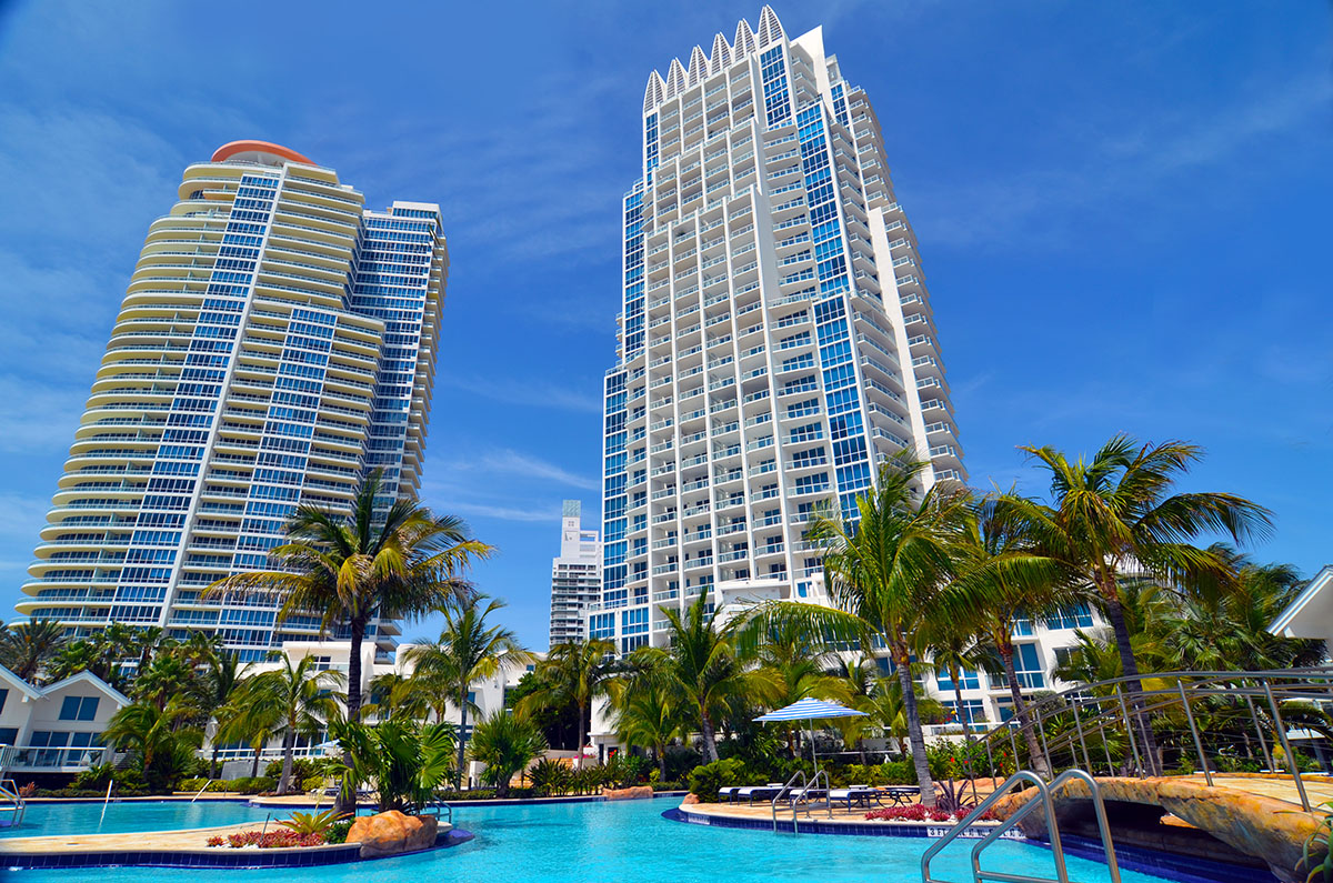 Continuum on South Beach 50 S Pointe Drive, Miami Beach, FL 33139 ...
